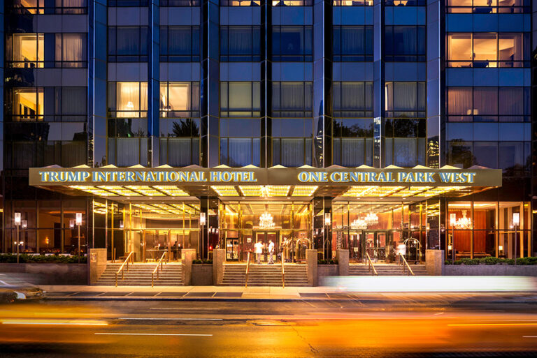 Our Top 4 Hotel Picks to Watch Macy's Thanksgiving Day Parade